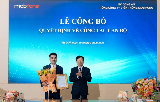 MobiFone - MobiFone công bố Quyết định bổ nhiệm Phó Tổng giám đốc mới